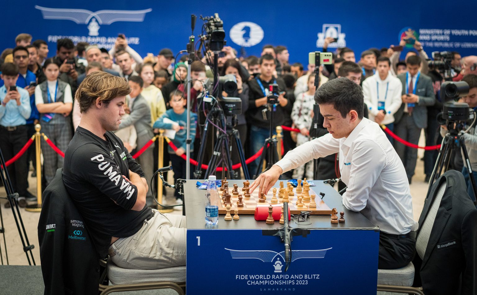 Magnus Carlsen does it again: Fifth World Rapid Chess Championship ...